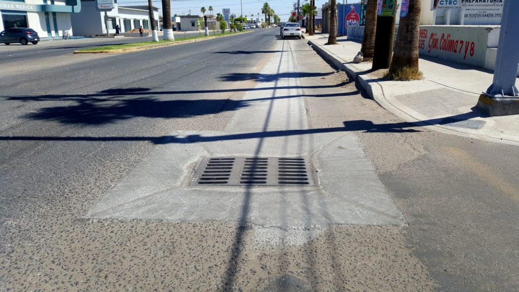 Avanza 90% construcción de bocas de tormenta - La Primera Noticias