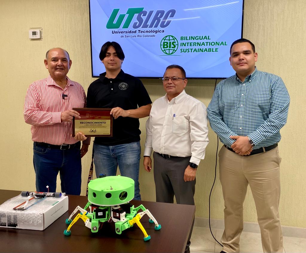 Distingue Alcalde a talentos académicos y deportivos de la UT-SLRC - La ...