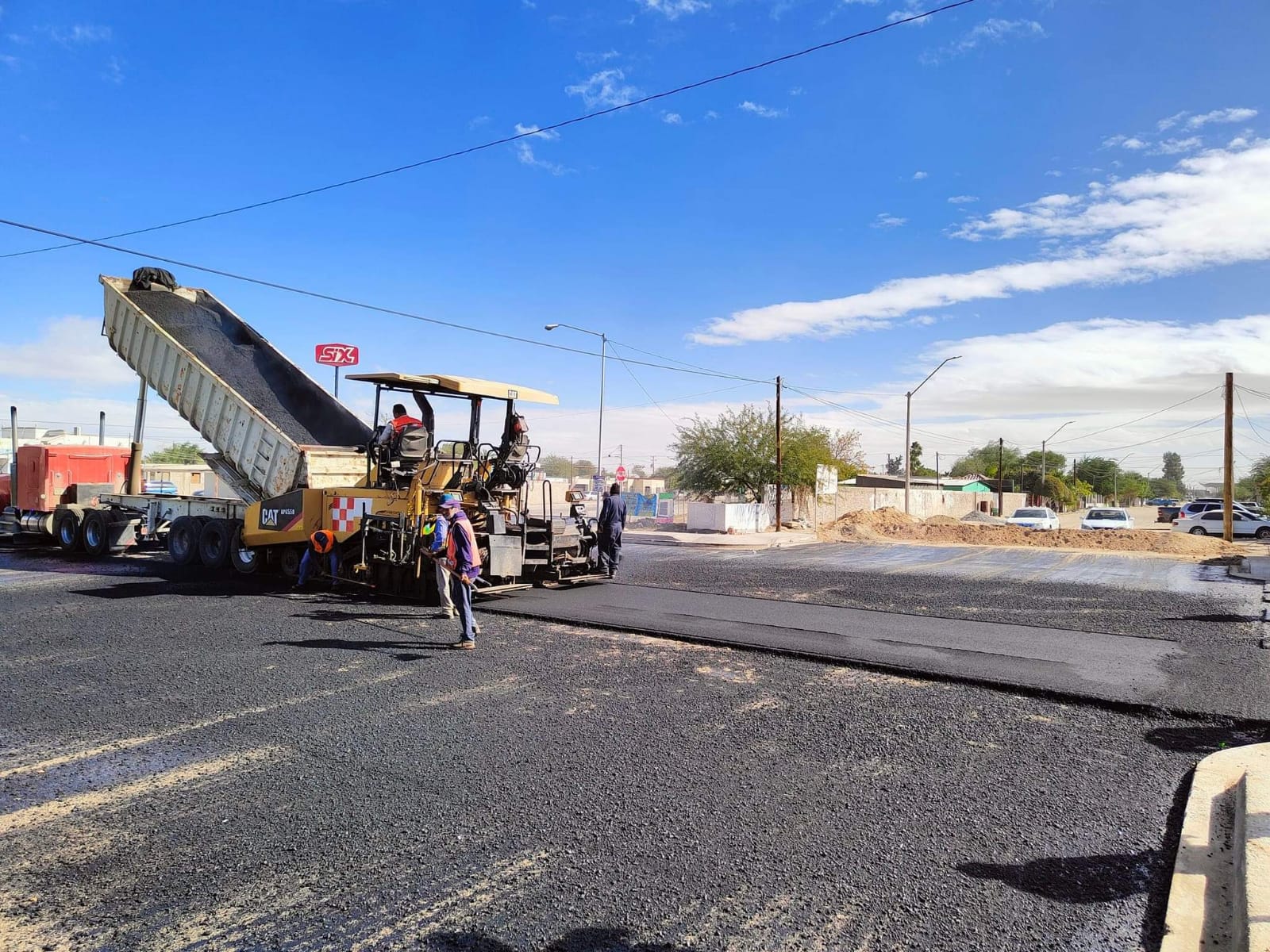 Llegan a SLRC 18 mdp para obra - La Primera Noticias